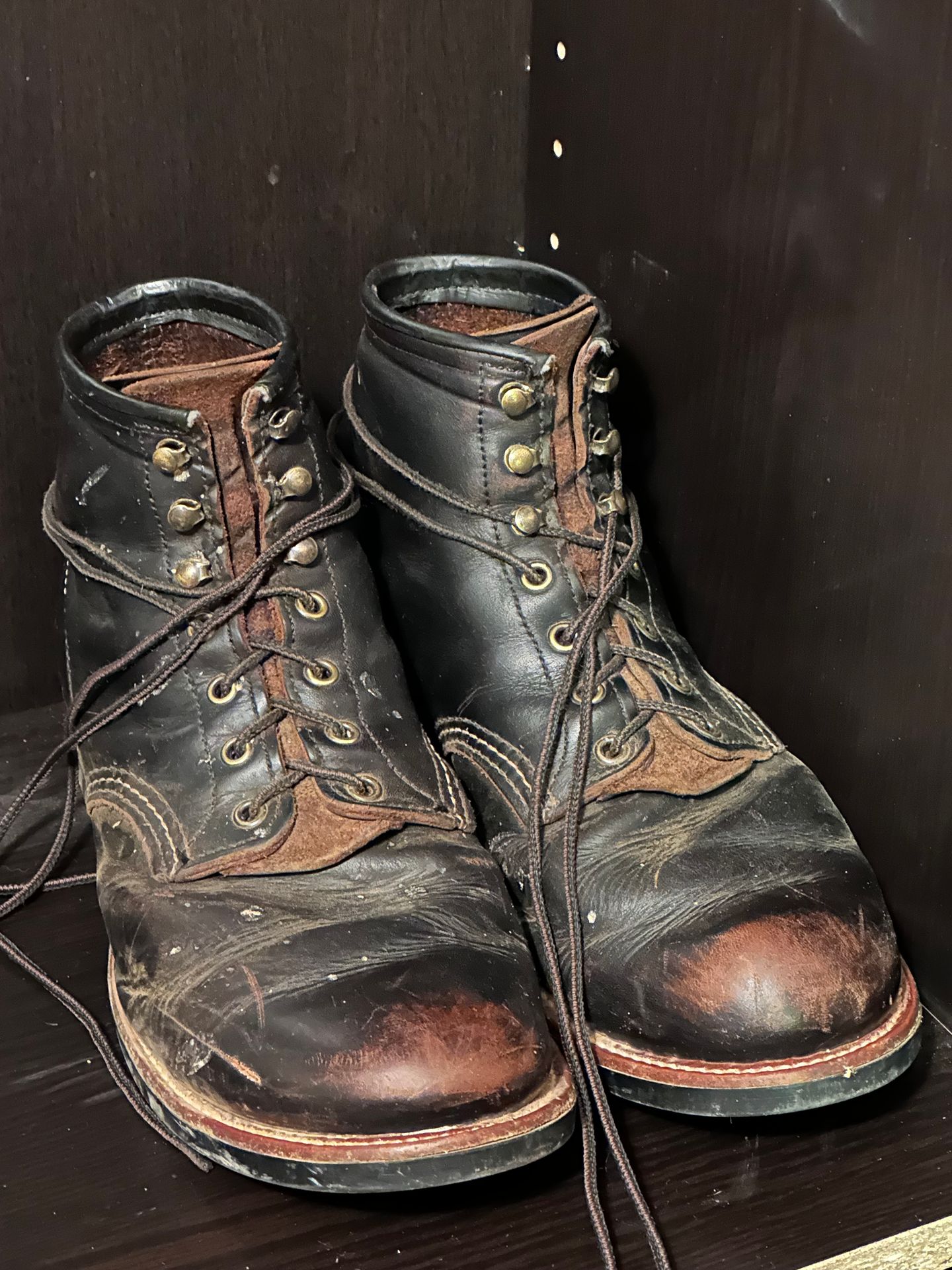 Red Wing Blacksmith in S.B. Foot Black Prairie | Photo by AndrewsBoots ...