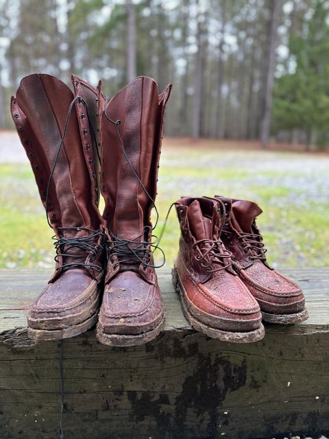 Russell Moccasin Big Cambo in Law Tanning Mahogany Big Horn Shrunken ...