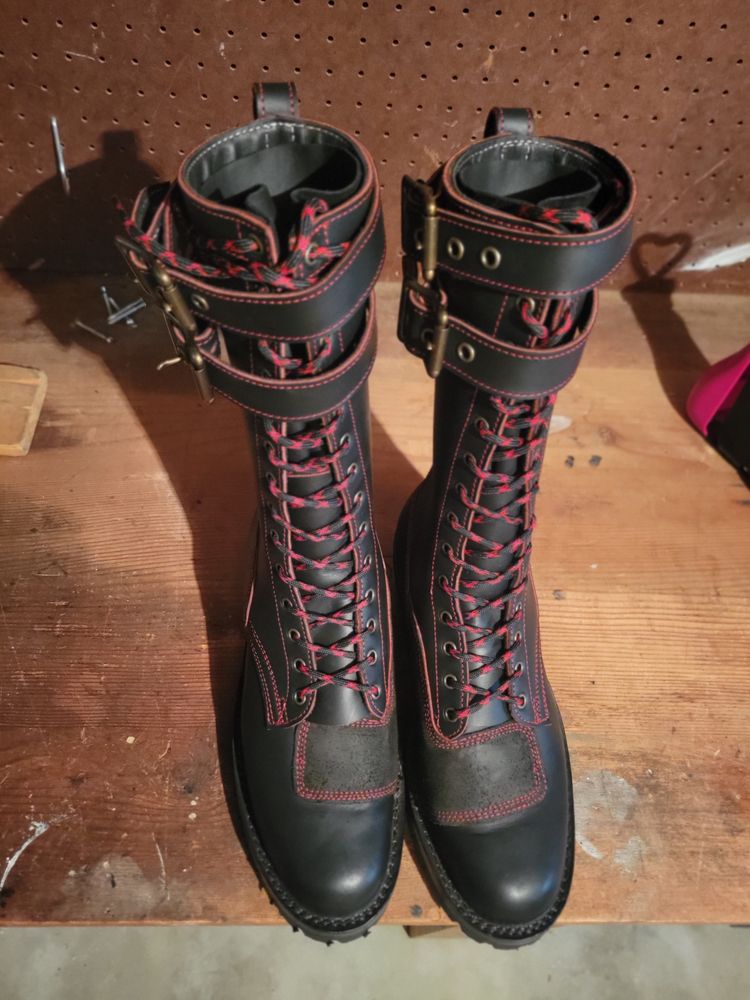 Frank's Custom Model in Bloodcore - Seidel Tannery | Photo by Trisc900 ...