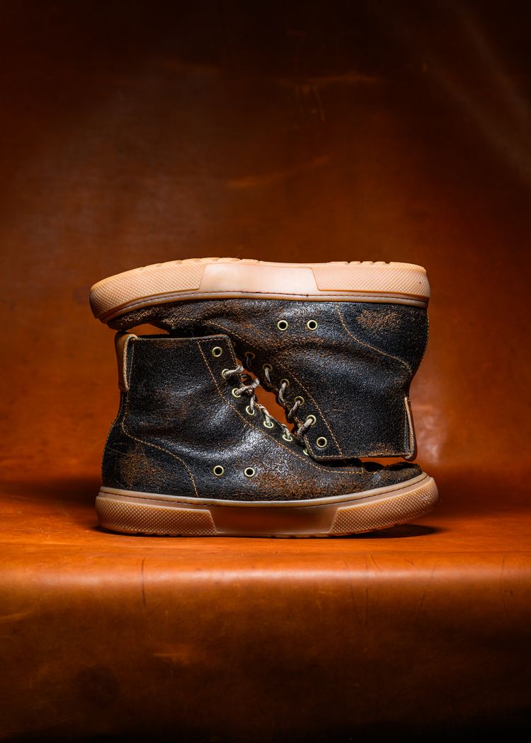 BHHB Railtown in Horween Dark Brown Waxed Flesh & Wickett & Craig ...
