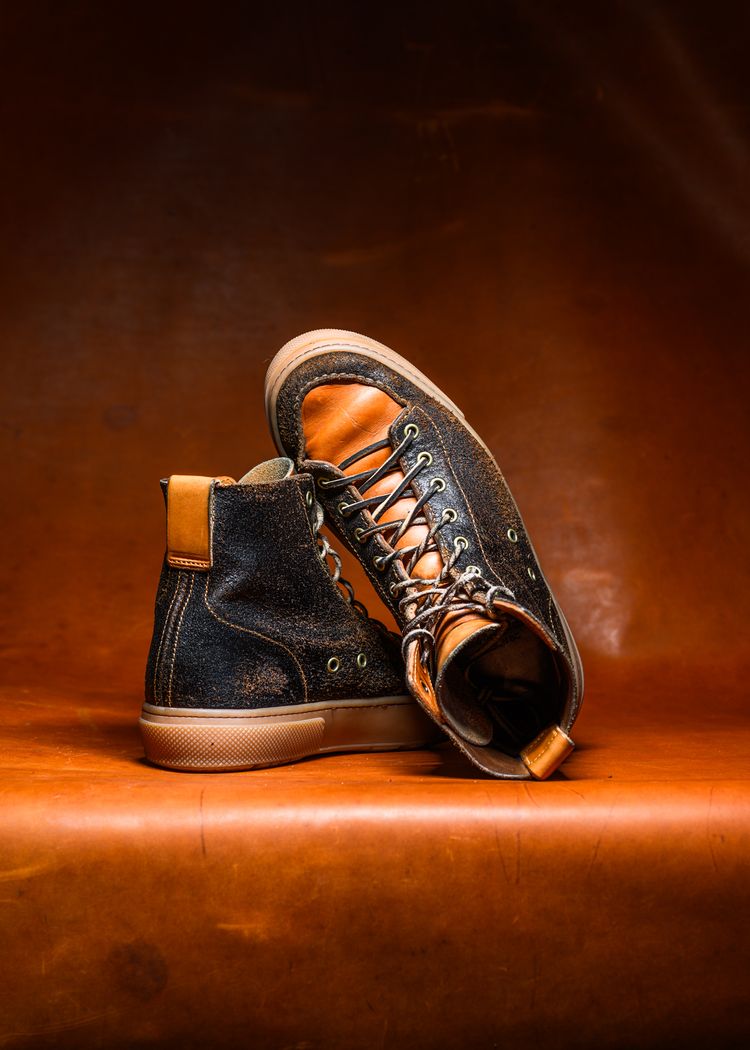 BHHB Railtown in Horween Dark Brown Waxed Flesh & Wickett & Craig ...