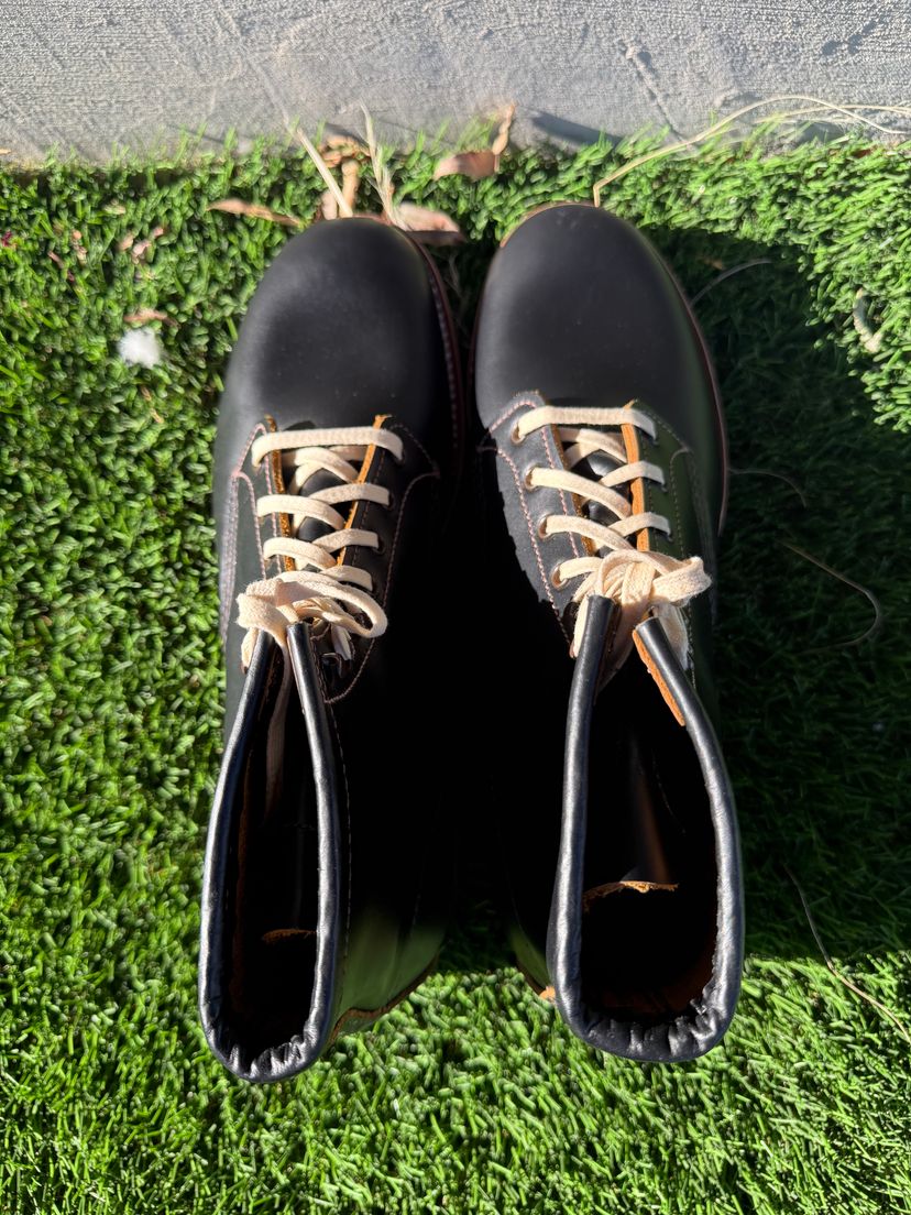Red Wing Beckman Flatbox in S.B. Foot Black Klondike | Photo by ...