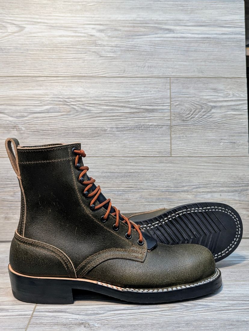 Nicks MTO in Horween Greener Pastures Waxed Flesh | Photo by Pedro ...