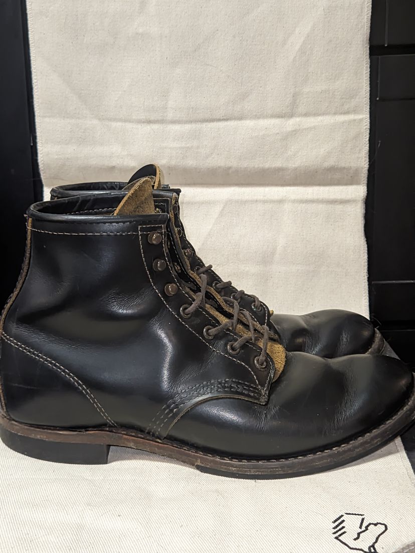 Red Wing Beckman Flatbox in S.B. Foot Black Klondike | Photo by ...