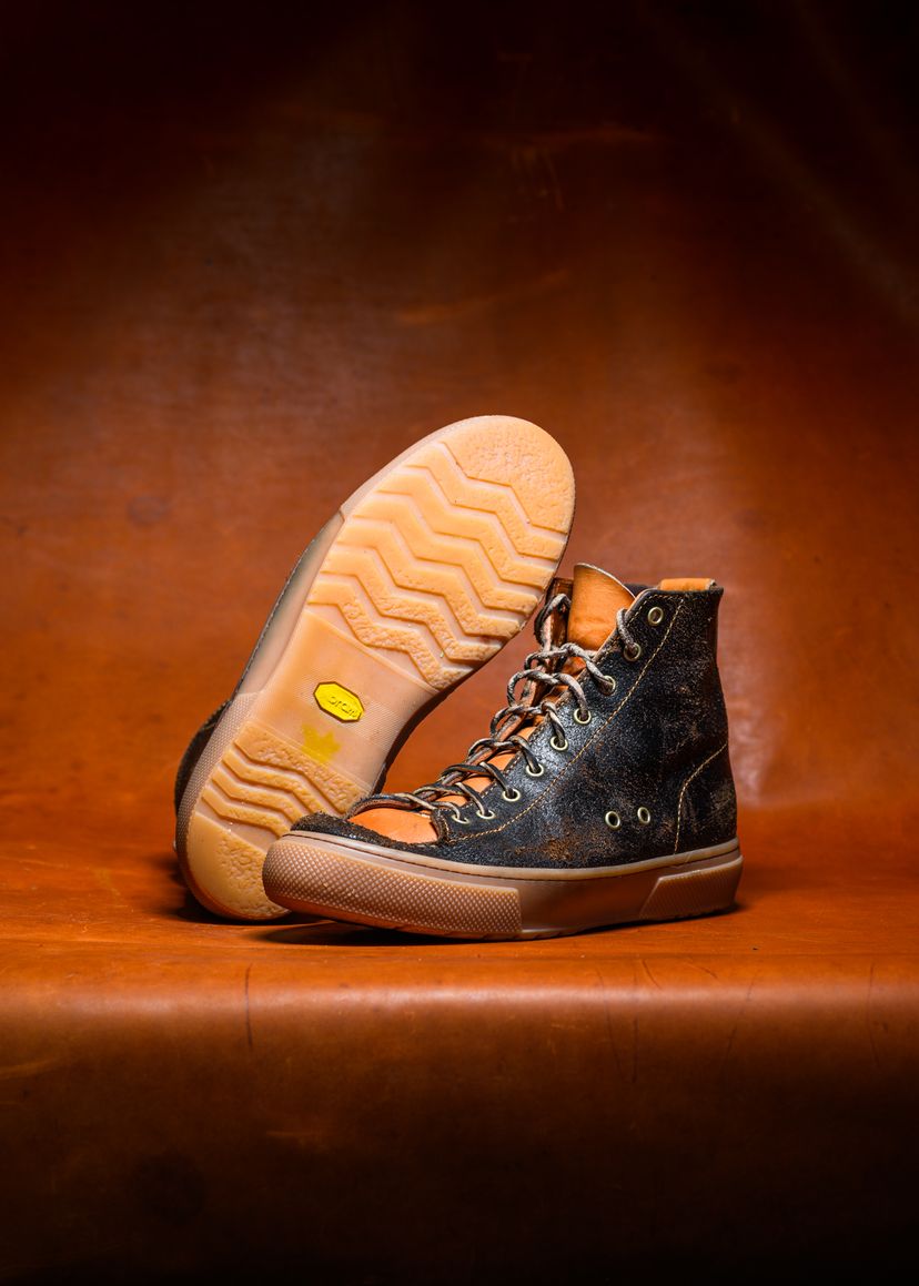 BHHB Railtown in Horween Dark Brown Waxed Flesh & Wickett & Craig ...