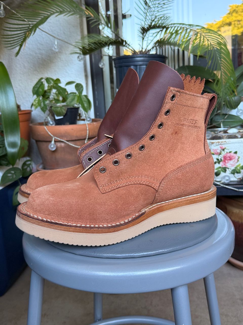 White's C350-CS in Seidel Red Dog Oil Tan Roughout | Photo by King ...