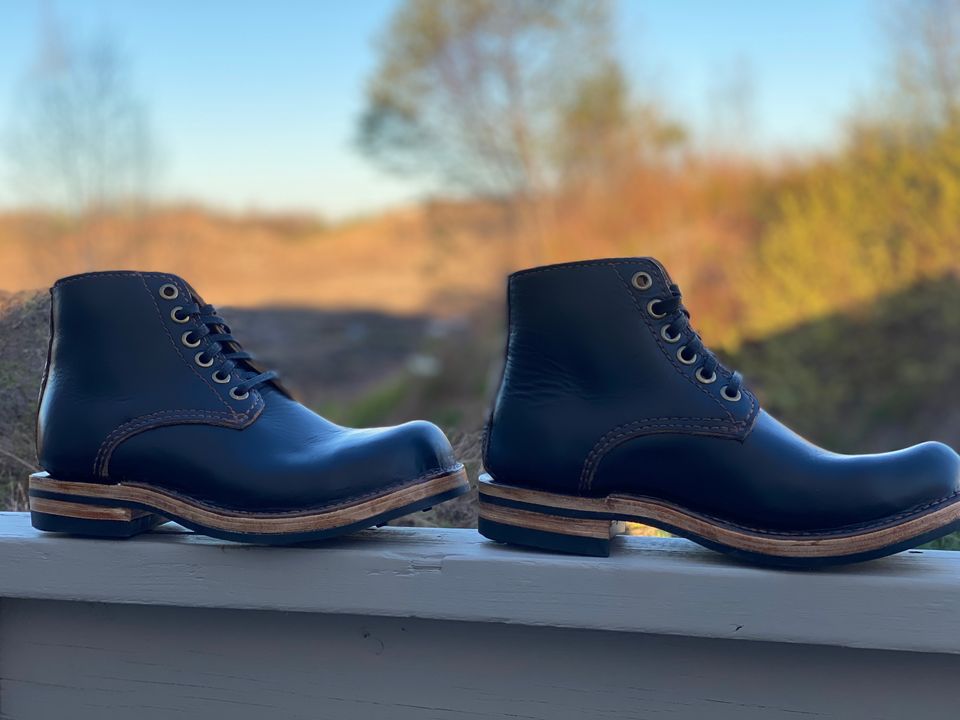 Uncle Dan’s Boots Black Lab in Seidel Black Double Shot | Photo by ...