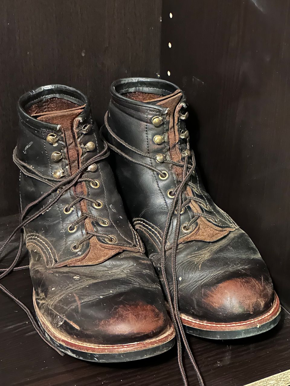 Red Wing Blacksmith in S.B. Foot Black Prairie | Photo by AndrewsBoots ...