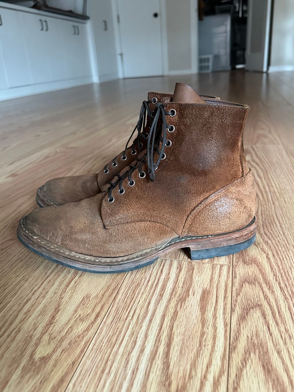 White's MP-Sherman Plain Toe in Seidel Distressed Roughout | Photo by ...