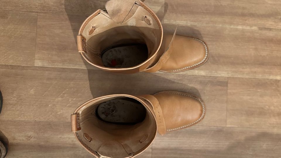 Wesco Mister Lou in Maryam Natural Horsebutt | Photo by vpatsikas87 ...