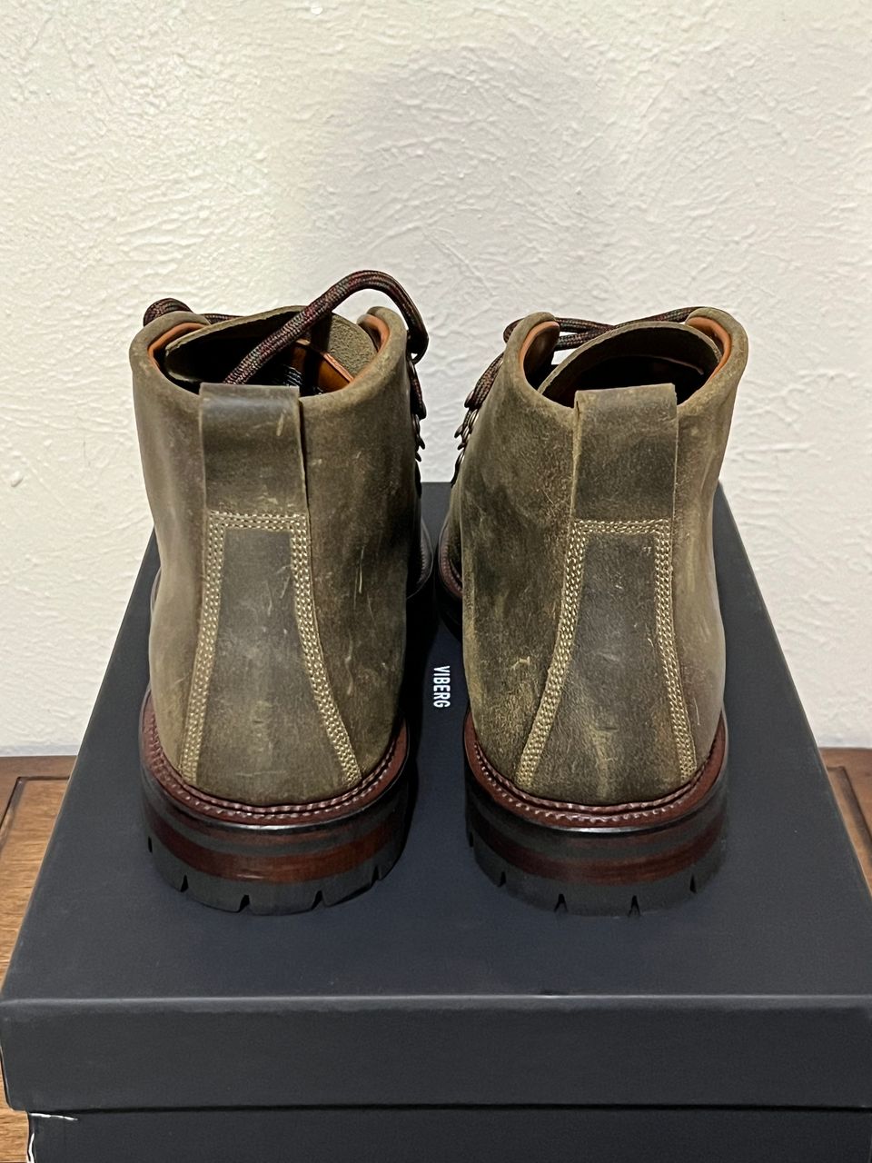 Viberg Hiker in C.F. Stead Mojave Waxy Commander | Photo by ...