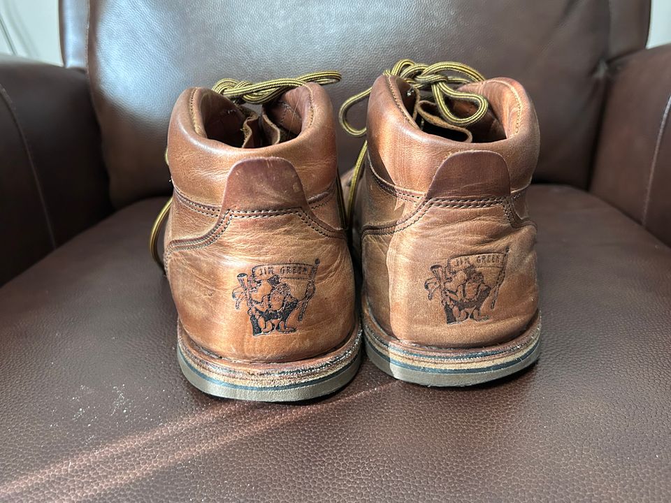 Jim Green African Ranger Barefoot Boot in Fudge Crazy Horse | Photo by ...