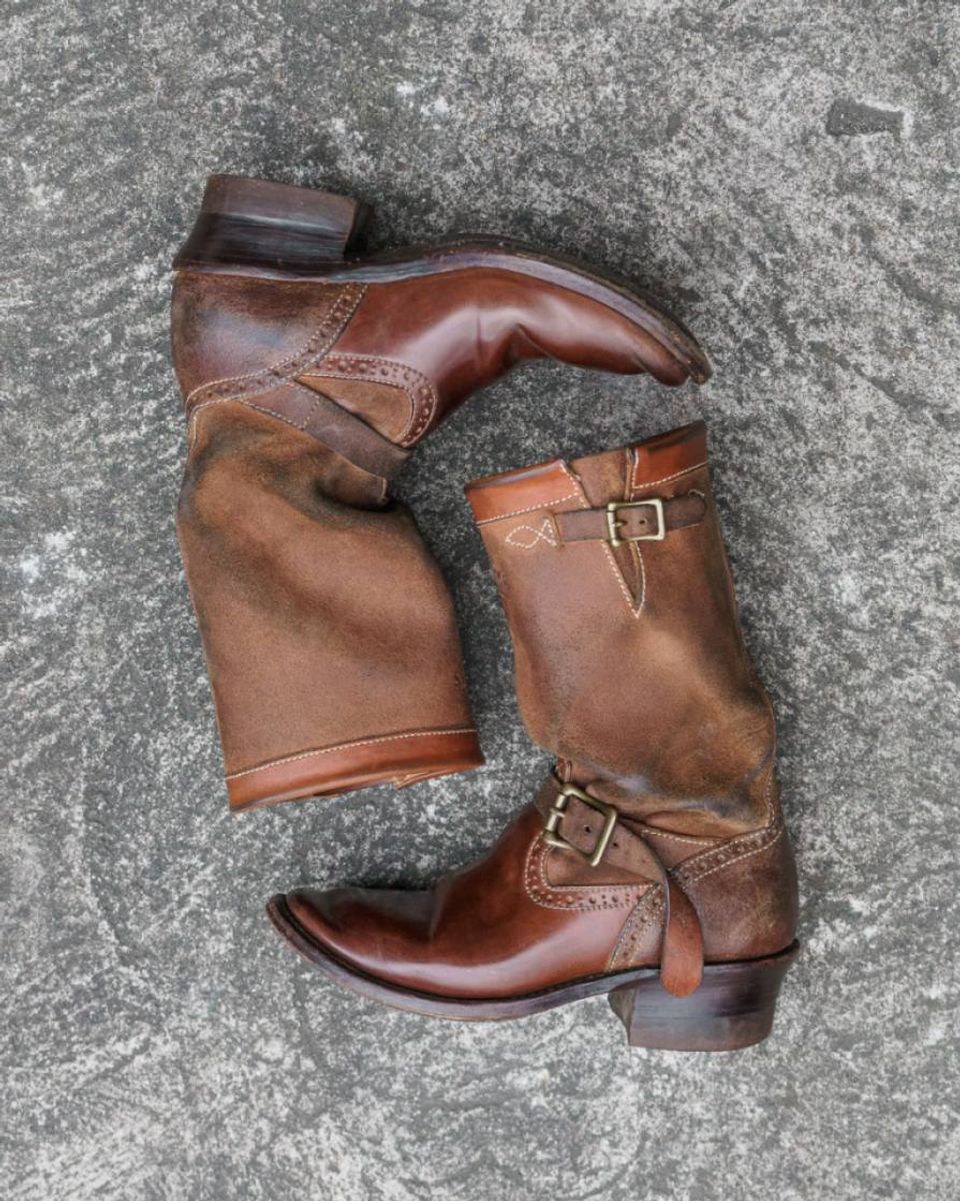 Willie's Handmade Boots Engineer Boots in Maryam Natural Waxed Reverse ...